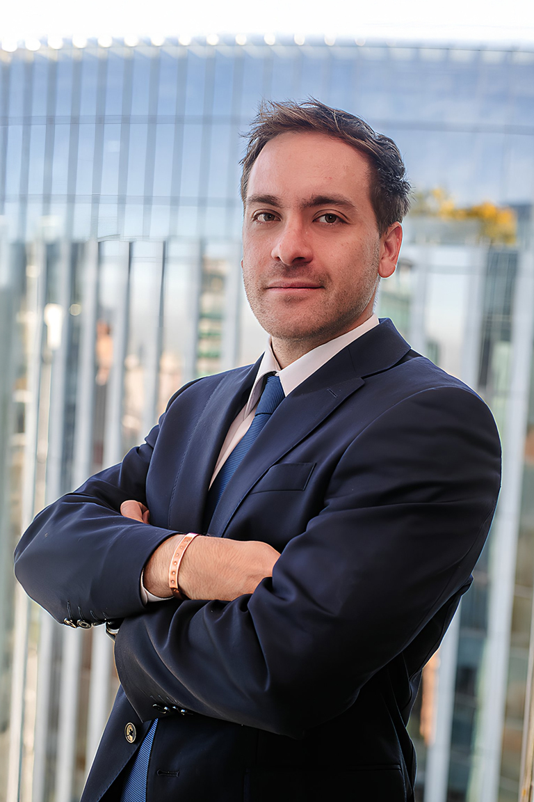 Mauricio Pérez Rutherford - Estudio Guzman